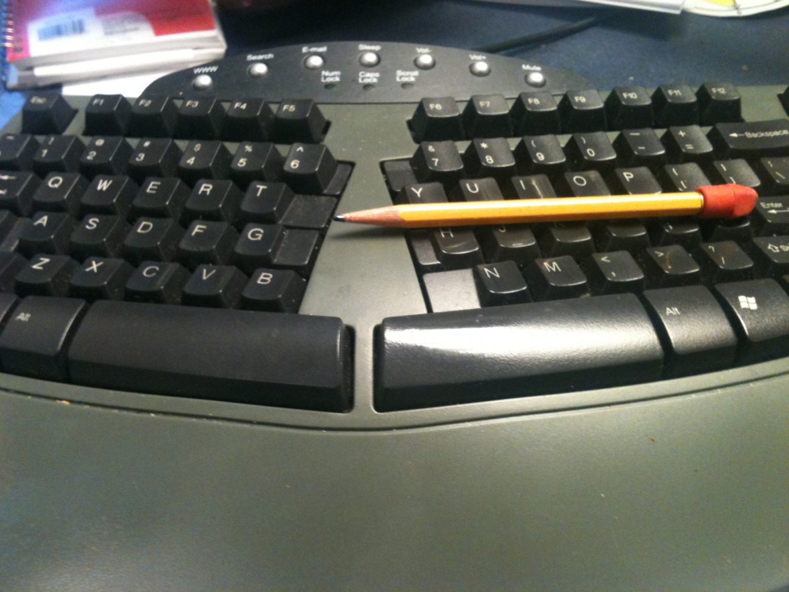 Review of the best ergonomic keyboards with advantages and disadvantages.
